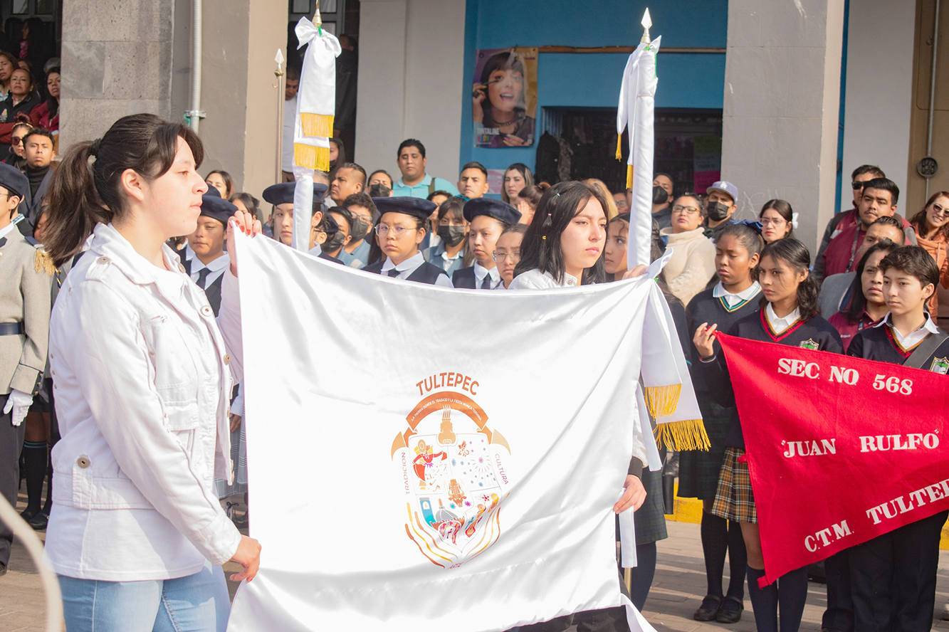 Bandera de México: símbolo de identidad nacional: Sergio Luna – El ...