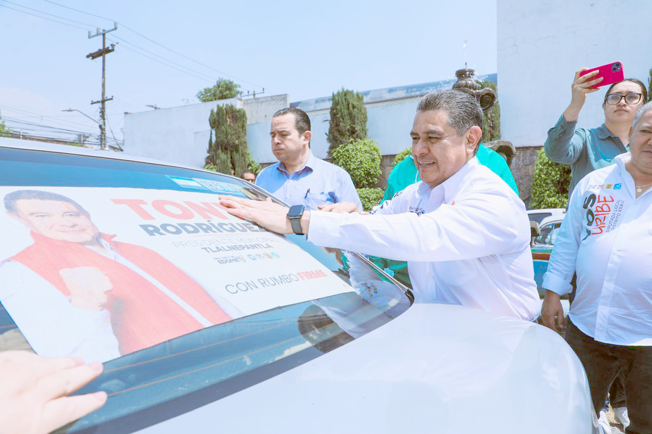 En el segundo día de campaña… Tony Rodríguez da certeza y seguridad a ...