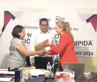 En Tepotzotlán: “Gely” Zuppa recibe constancia de mayoría como alcaldesa electa – El Garrote ...