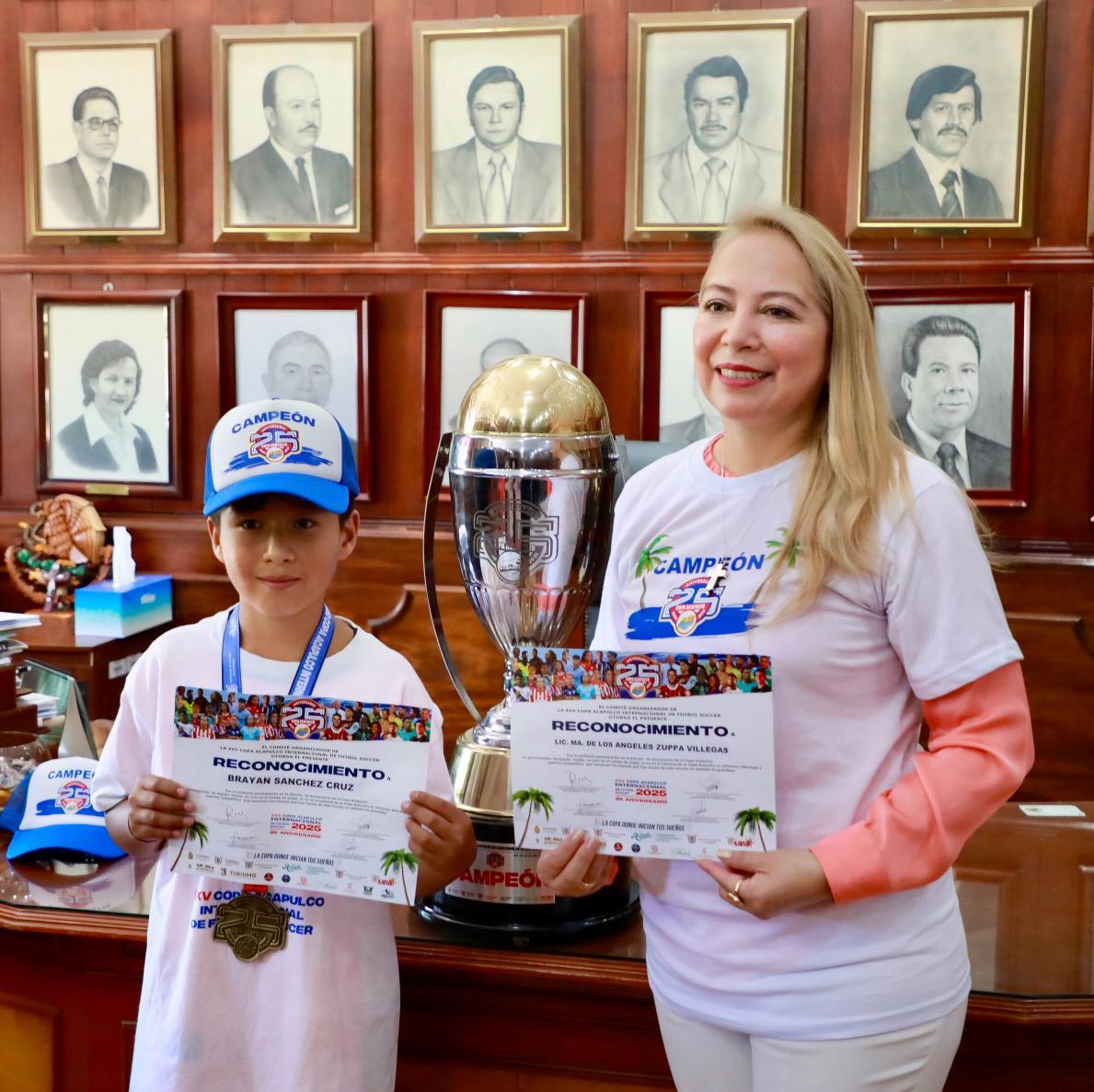 Alcaldesa de Tepotzotlán, Gely Zuppa felicitó a futbolistas que ganaron ...