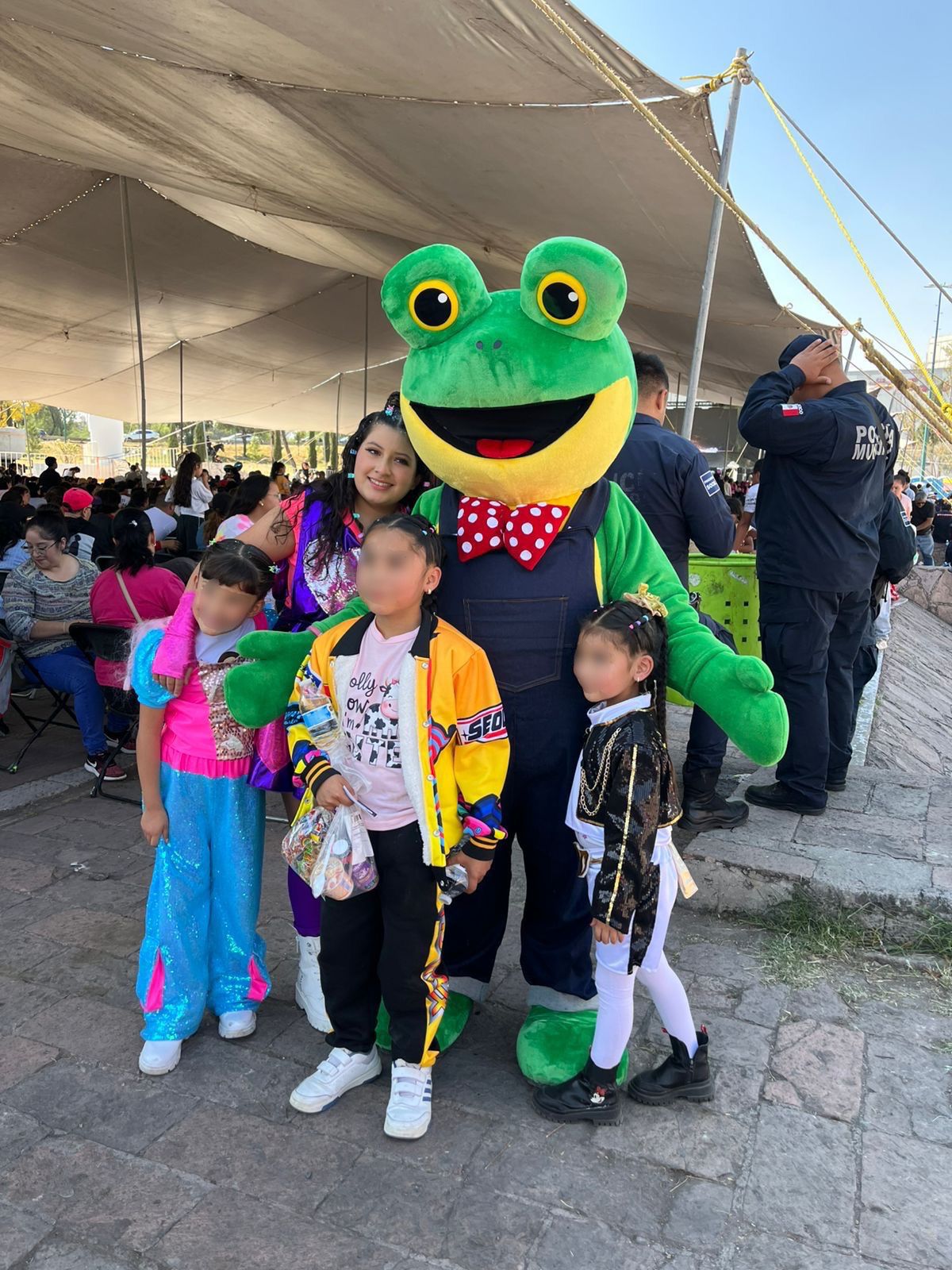 Daniel Serrano agasaja a infantes de Izcalli en el “Día de Reyes” – El ...
