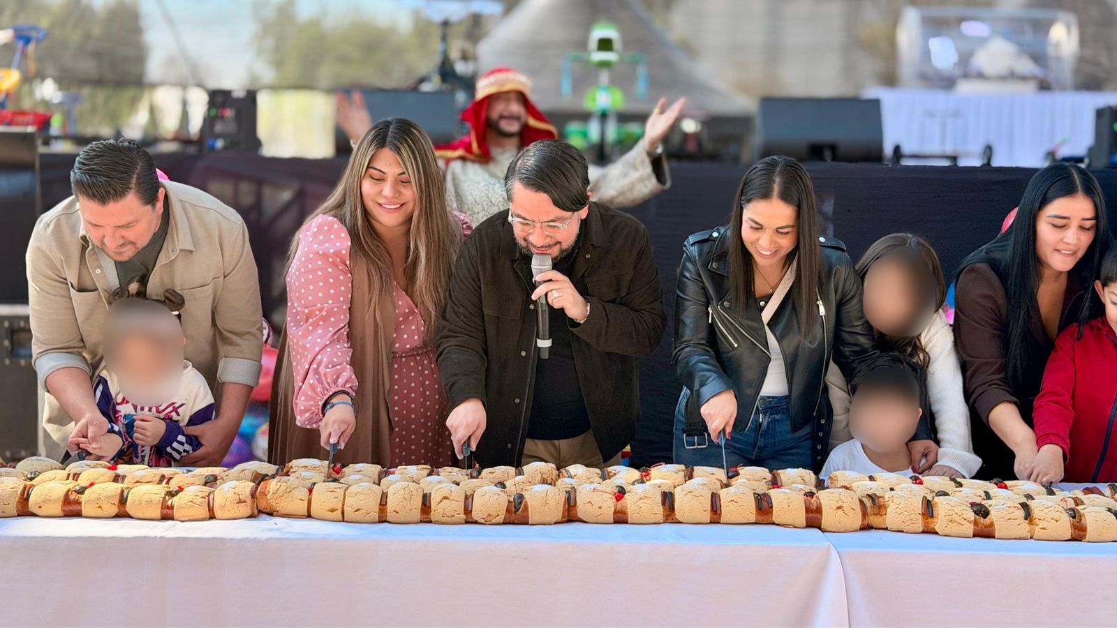 Daniel Serrano agasaja a infantes de Izcalli en el “Día de Reyes” – El ...