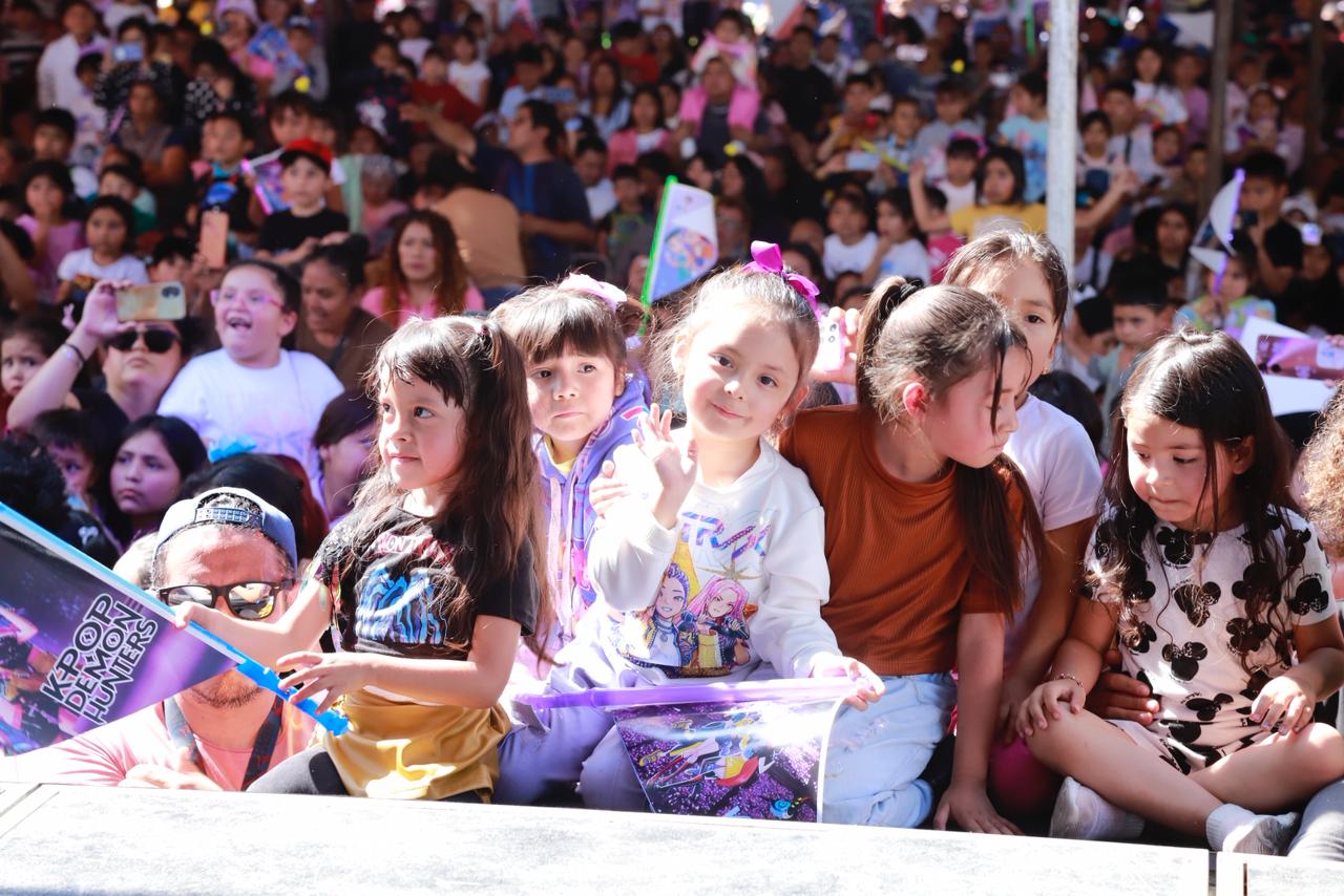 Lleva Raciel Pérez alegría y juguetes a miles de niños en Tlalnepantla ...